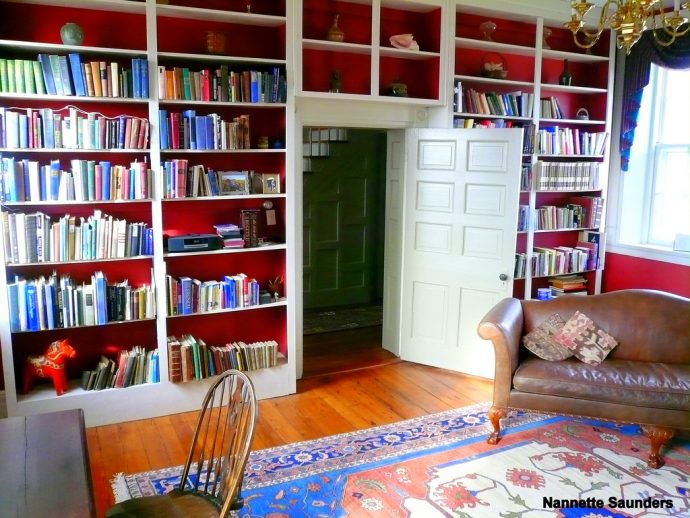 Top Tips on How To Create the Ultimate Home Library