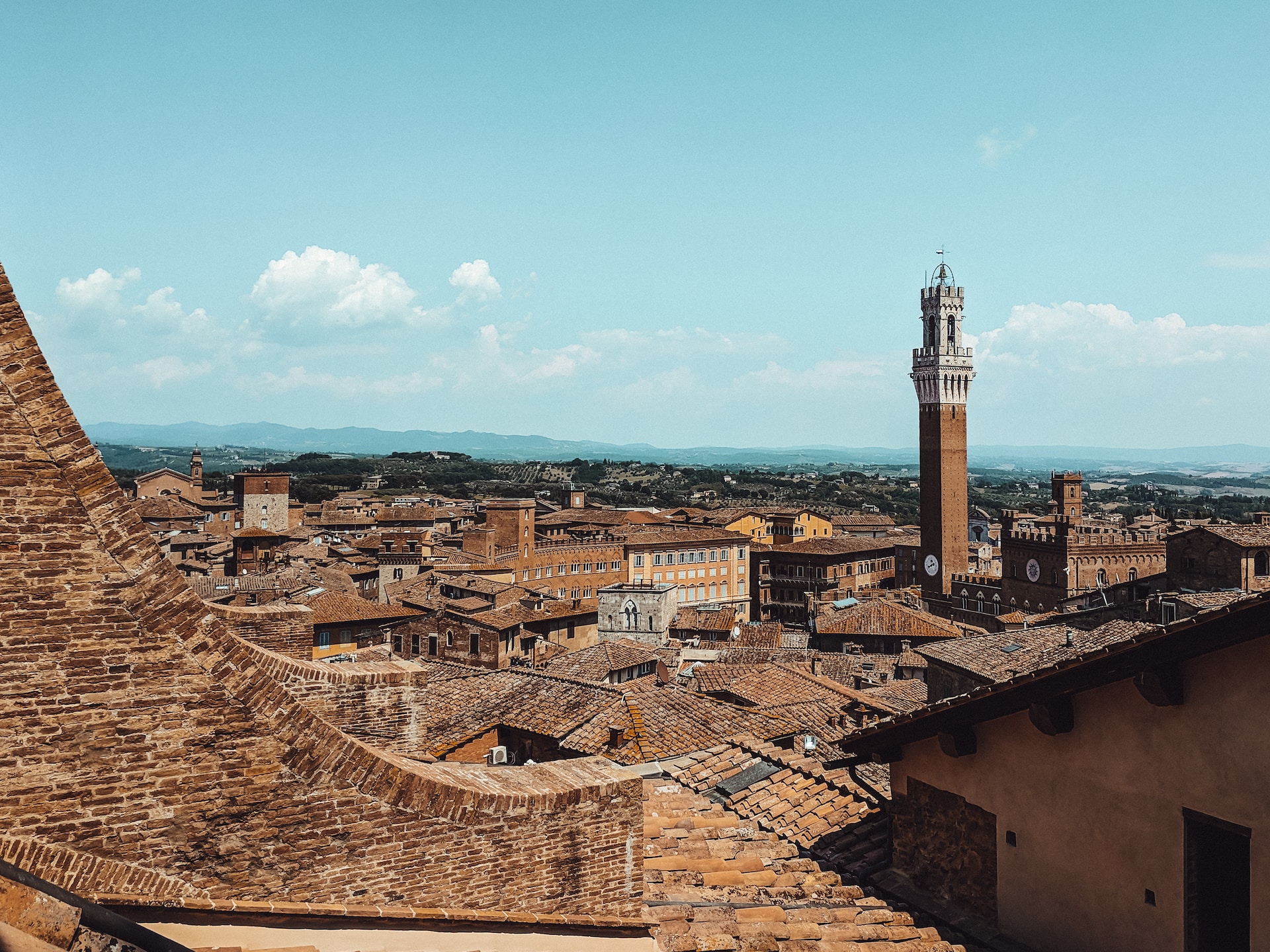 48 Hours in Siena, Italy – Must See Sights + Top Tips