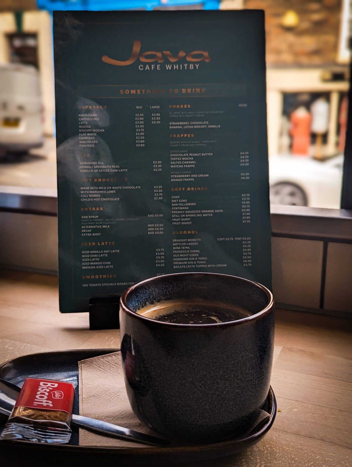 24 Hours in Whitby, England – Must See Sights + Top Tips