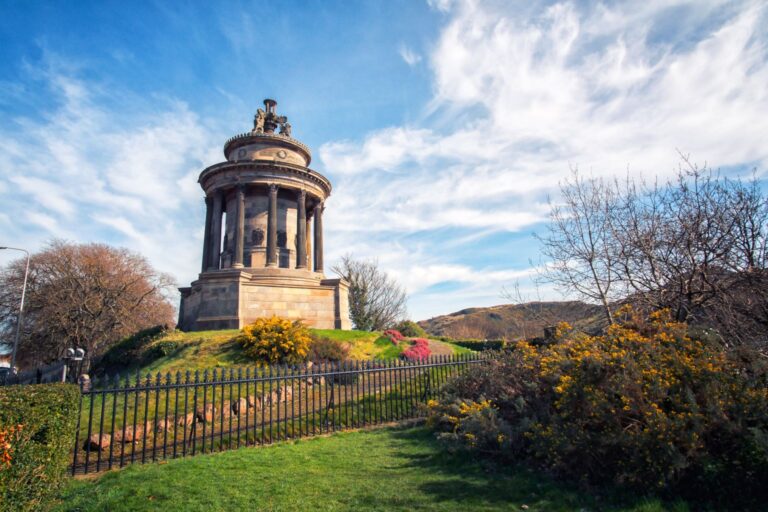 72 hours in Edinburgh, Scotland – Must-See Sights + Top Tips