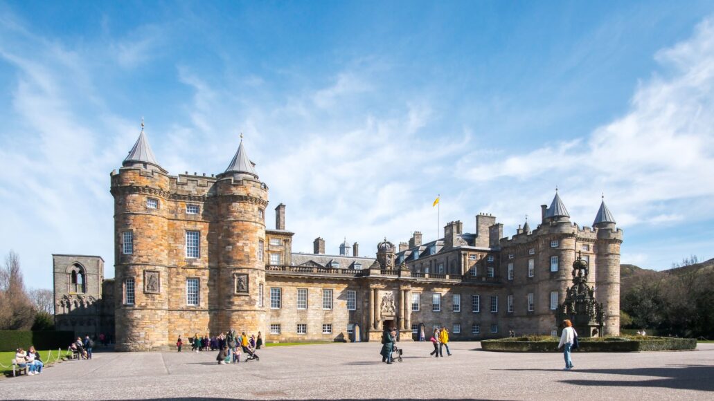 72 hours in Edinburgh, Scotland – Must-See Sights + Top Tips